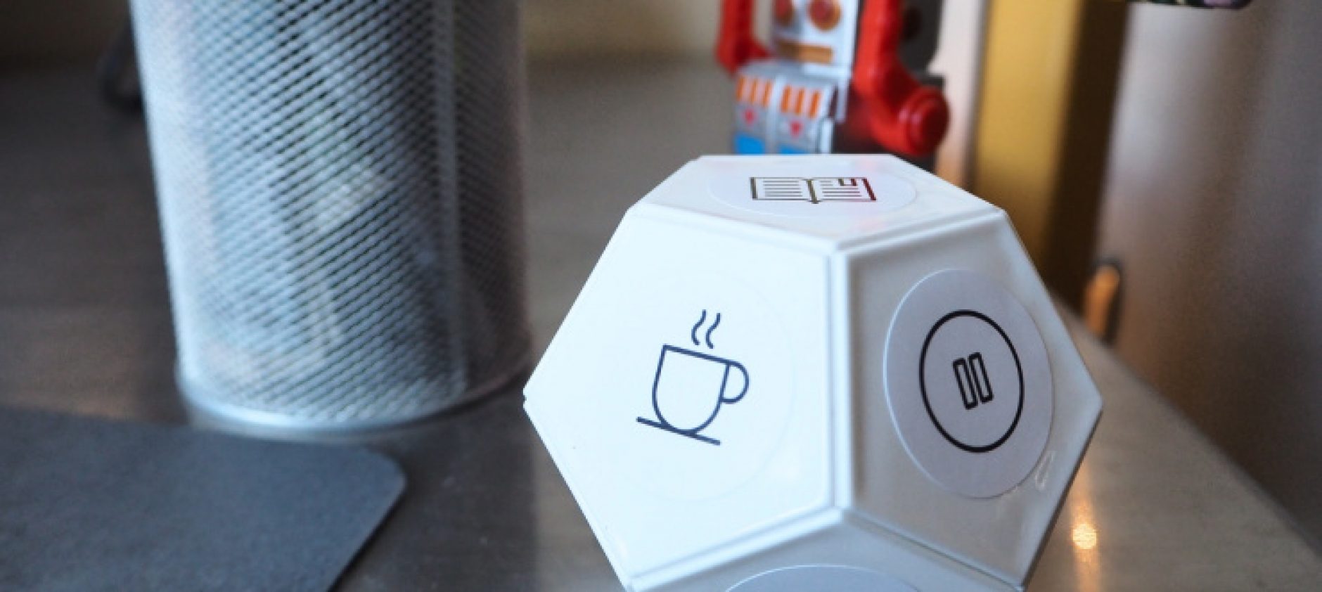 TimeFlip Time Tracking Gadget Simple to Use It - Gadget Reviewed