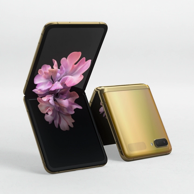 Samsung Galaxy Z Fold 2 With Flexible Display - Gadget Reviewed
